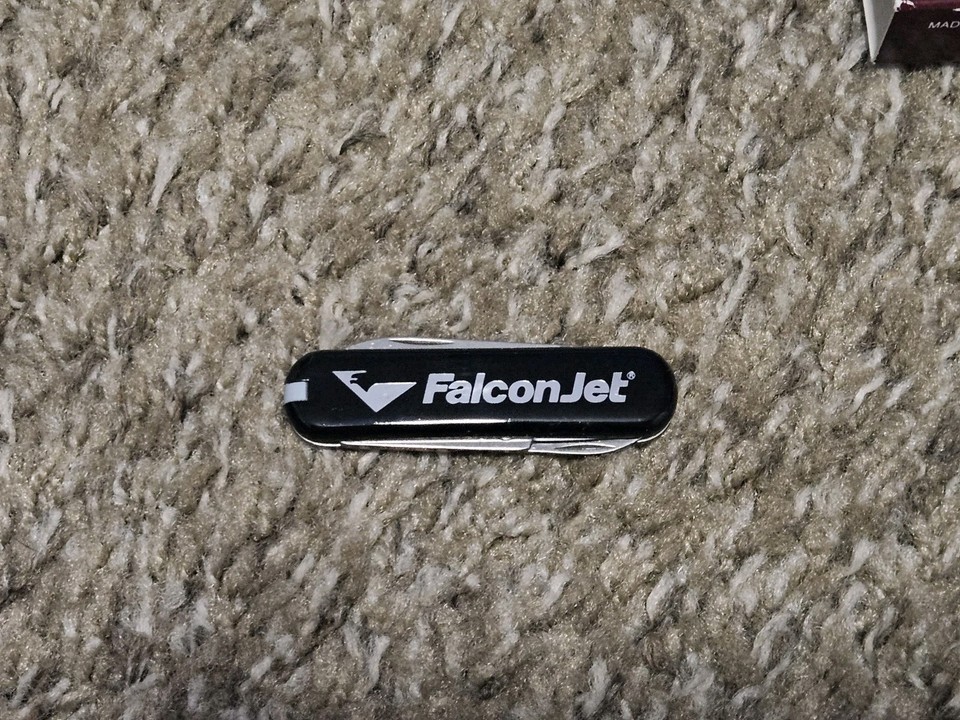 New Victorinox FALCON JET logo Knife Pilot Flying Top Gun Gift | eBay.de