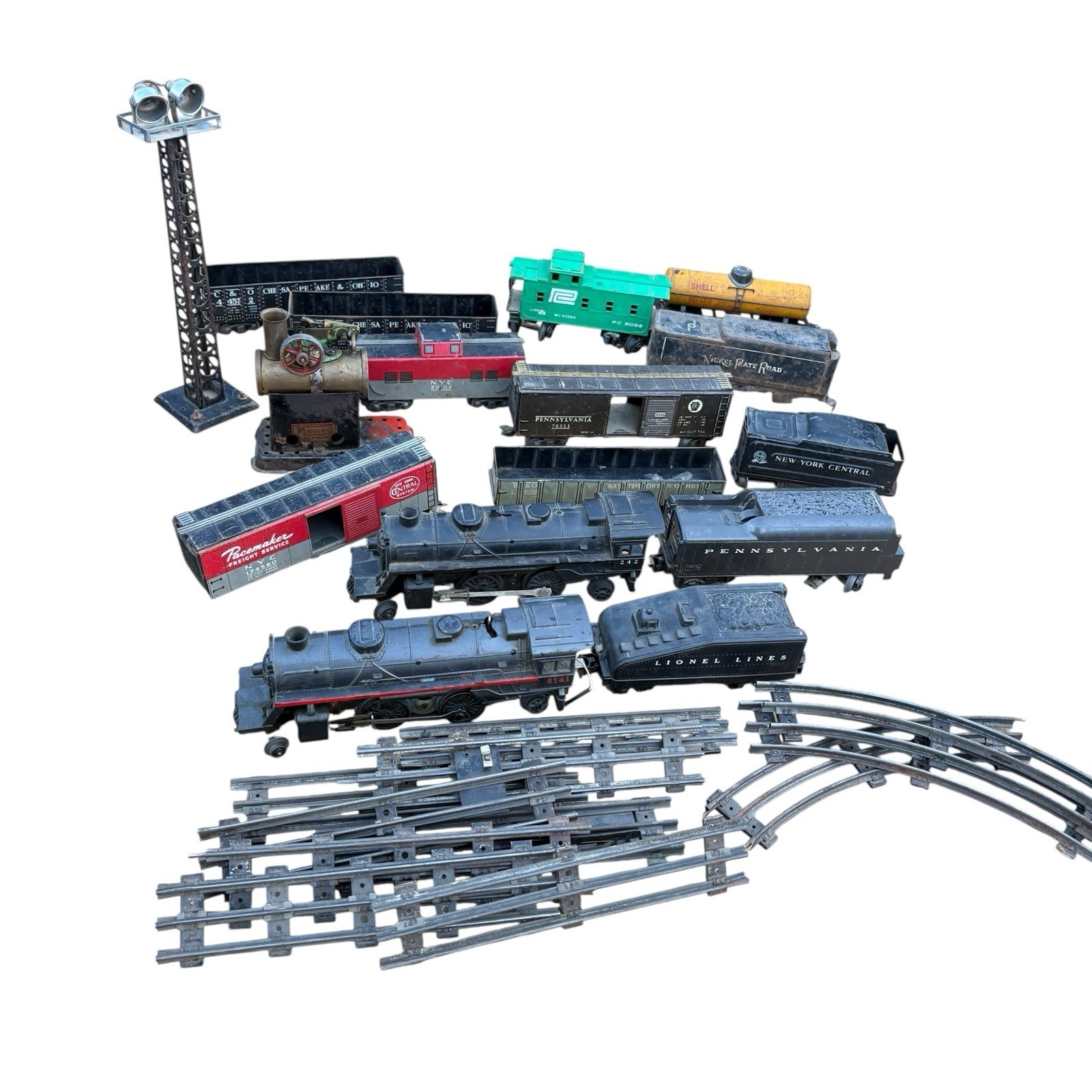Vintage Lionel Train Collection (16 Items + Extra Tracks) | eBay
