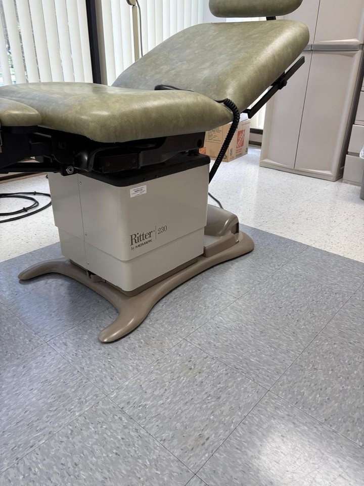 Midmark RITTER 230 Exam Table Chair | eBay