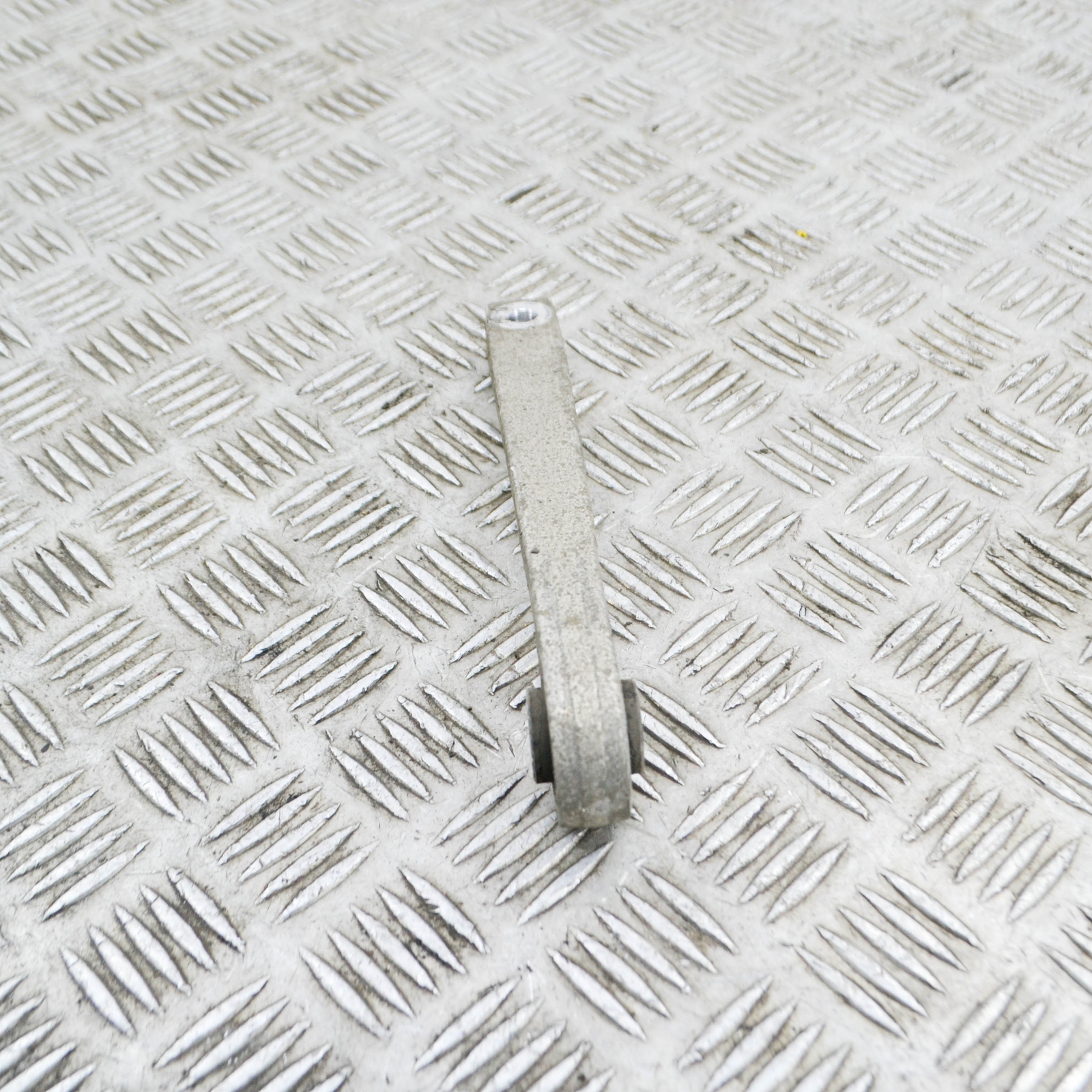 Audi Q5 FY 2.0TDI Quattro stabilizer rear left tie rod 8W0505465B 140kw ...