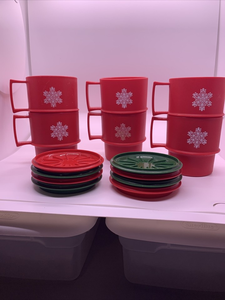 Vintage Tupperware Christmas Holiday Set Of 6 Mugs With 4 Green, 4 Red ...