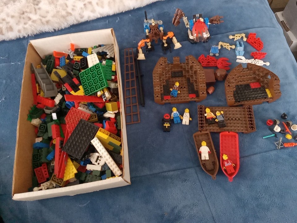 LEGO LOT Vintage Pirate Ship Bionicle Figures Huge Mix | eBay