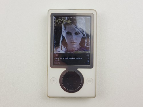 Microsoft Zune 30 Digital Media MP3 Player (1090) 30GB - White - WORKS ...
