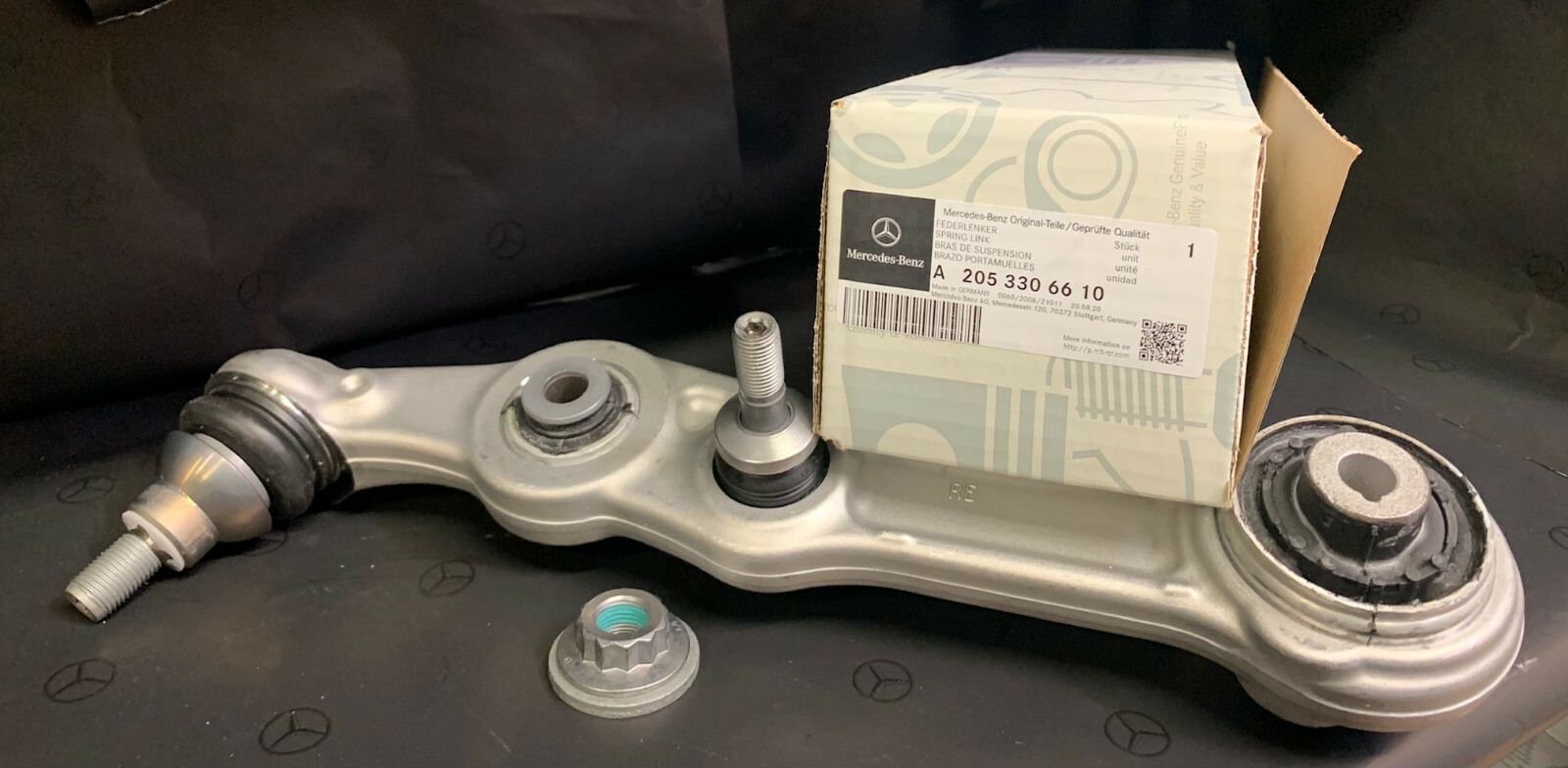 Genuine+Mercedes-Benz+C+Class+205+Models+Front+Right+Control+Arm+ ...