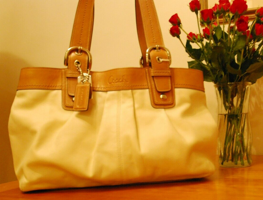 Coach Business Soho Pleated Leather Large Tote Handba… - Gem