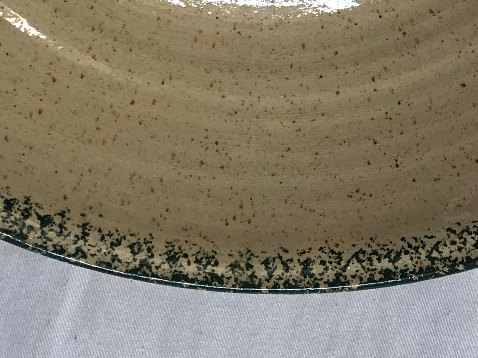 THREE RIVERS POTTERY 1993 COSHOCTON OHIO IVY GREEN LEAVES 9 1/4" ROUND ...