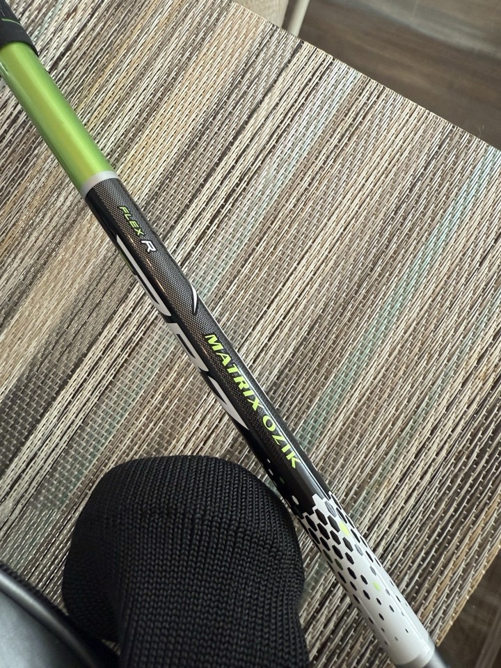 Taylormade Rbz 10.5 Driver W/ Matrix Ozik Shaft R Flex RH With Head ...