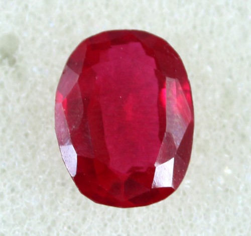 Natural Utah Beryl Bixbite Red Emerald 6.40 Carat Oval Gemstone ...