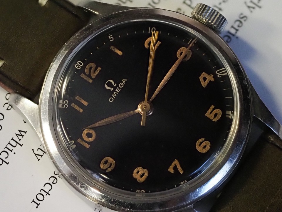Omega Gilt Lacquered Black Dial Ref 2179/3 Cal 30T2 Center Seconds 1947 ...