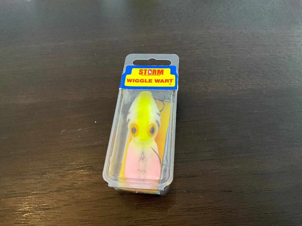 Pre-Rapala Storm Wiggle Wart (1) V39 Bone Crawdad - New in sealed box ...