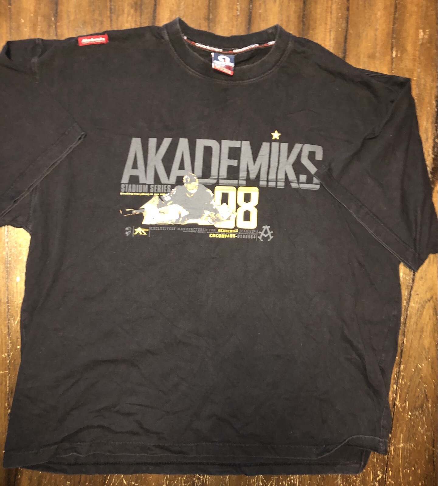 VTG Y2K Akademiks Stadium Series T-Shirt Men’s Size X… - Gem