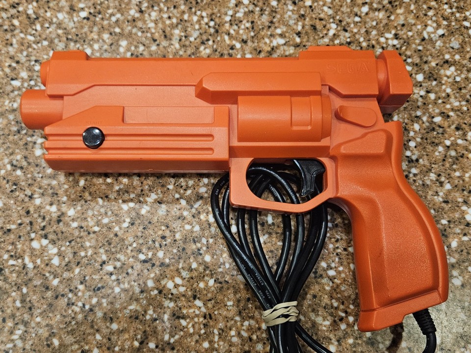 Official Sega Saturn Stunner Arcade Light Gun MK-80113 | eBay