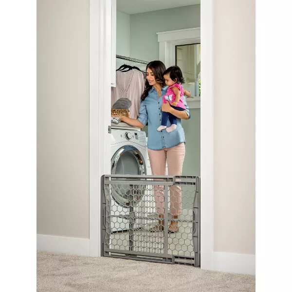 Regalo Plastic Expandable Safety Gate | eBay