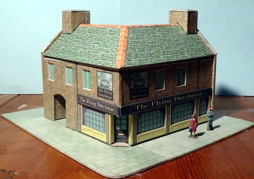 00 Gauge Corner Pub . Model railway building diorama ** ready made ...
