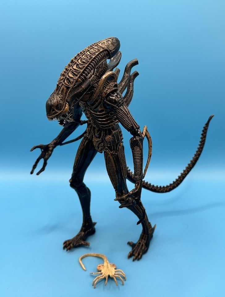 NECA Aliens Ultimate Edition Brown Alien Warrior Xenomorph Action Figure | eBay