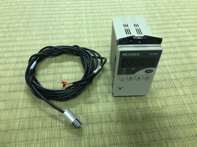 Keyence EX-V02 Inductive Displacement Sensor Controller with EX-110V ...