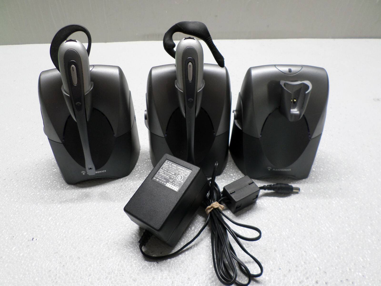 Lot of 3 Plantronics | CS55 | Convertible Wireless Headset Bases w/ (2 ...
