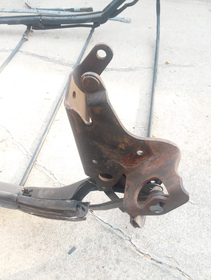 68 69 70 71 72 GTO 442 SKYLARK GS CHEVELLE JUDGE CONVERTIBLE TOP FRAME ...