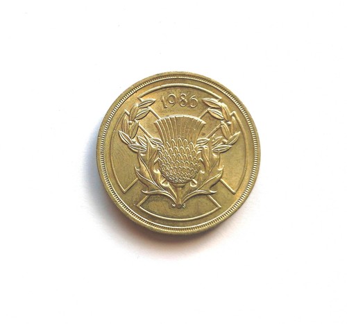 1986 Two Pound £2 Coin XIII Commonwealth Games Scotland with Thistle ...