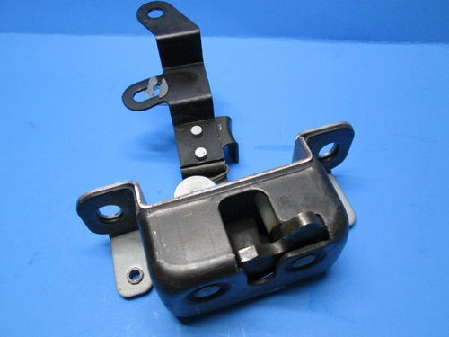 96-04 Infiniti QX4 Nissan Pathfinder Rear Hatch GLASS Latch Lock ...
