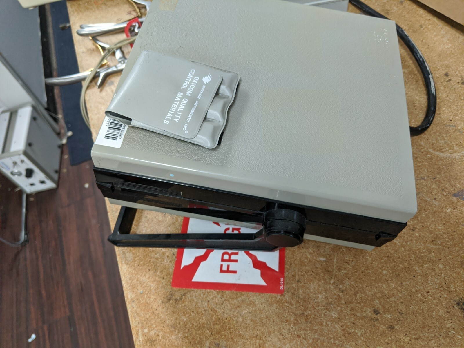 WATERS INSTRUMENTS OXICOM-2000 WHOLE BLOOD OXIMETER OXICOM2000 | eBay