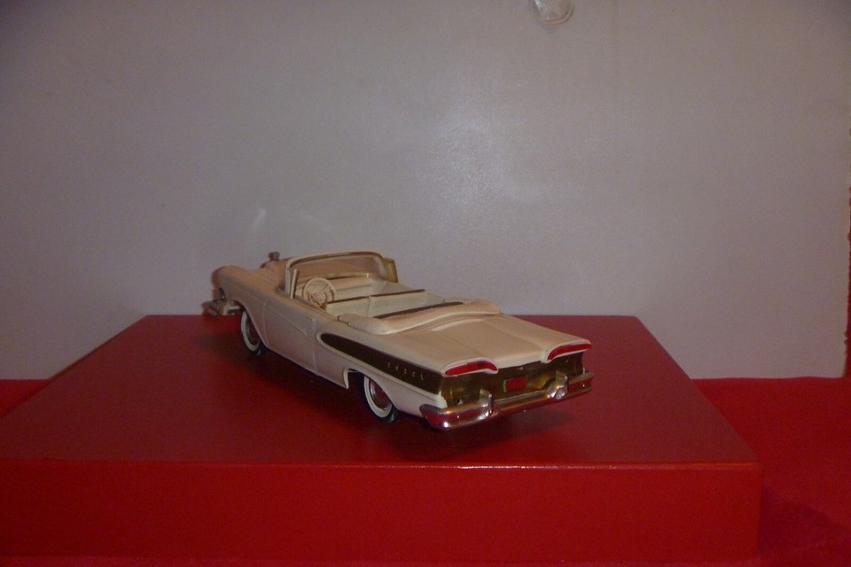 1/25 SCALE AMT "58" EDSEL CONVERTABLE WHITE/GOLD MODEL CAR | eBay