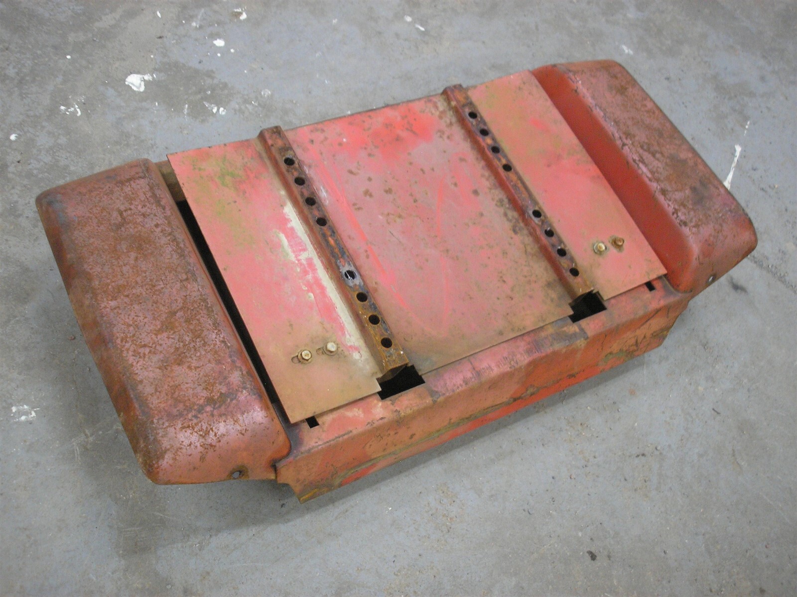 Massey Ferguson 12 Hydra Tractor Fenders Seat Support Toolbox | eBay