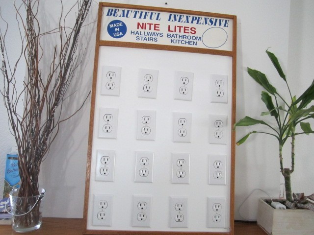 NIGHT LIGHT DISPLAY BOARD FOR DISPLAYING NIGHT LIGHTS FOR RETAIL SALES ...