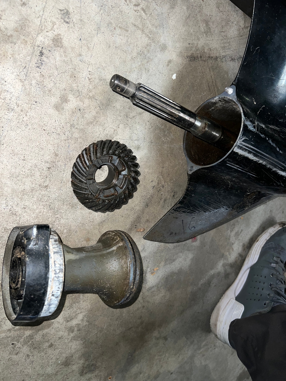 Suzuki DF115 DF140 115-140hp outboard 25" lower unit READ DESC. #16 | eBay