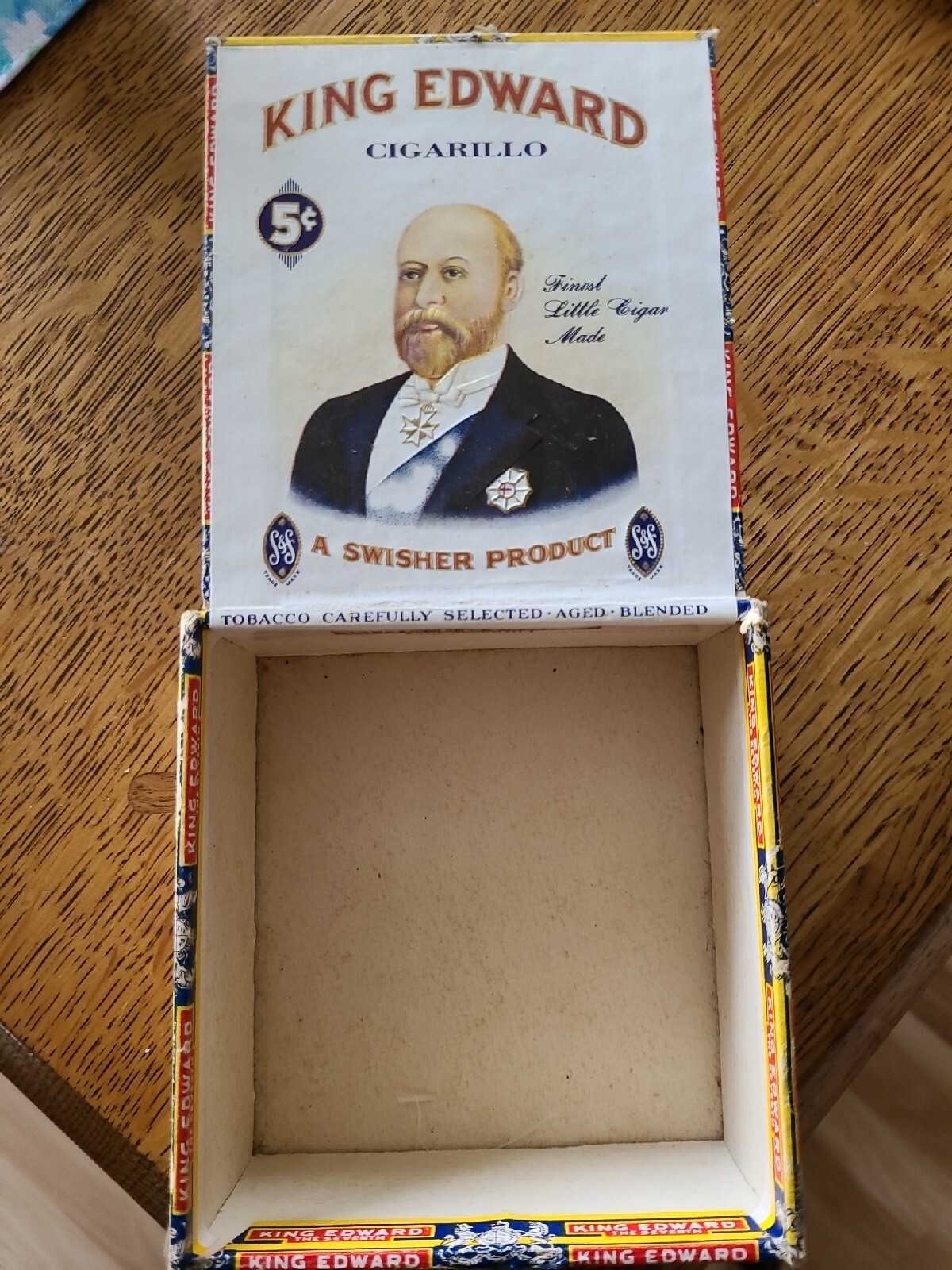 Vintage Small Cigar Box King Edwards Cigarillos A Swisher Product! | eBay