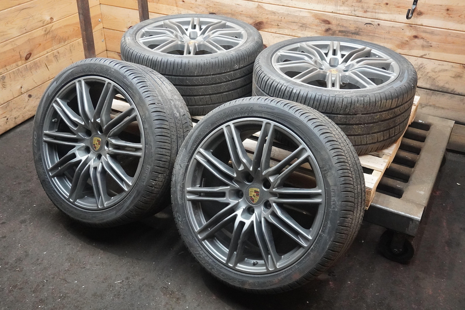 21x10 10 Double Spoke Silver Wheel Rim 5x130 9583621500 Porsche Cayenne ...