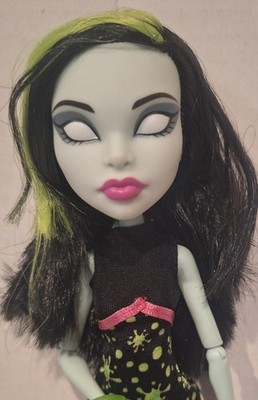 Monster High Scarah Screams Ghoul Fair Complete Outfit with Bucket ...