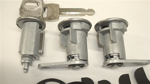 New Door And Ignition Lock Set And Keys Freightliner & Ford Sterling ...