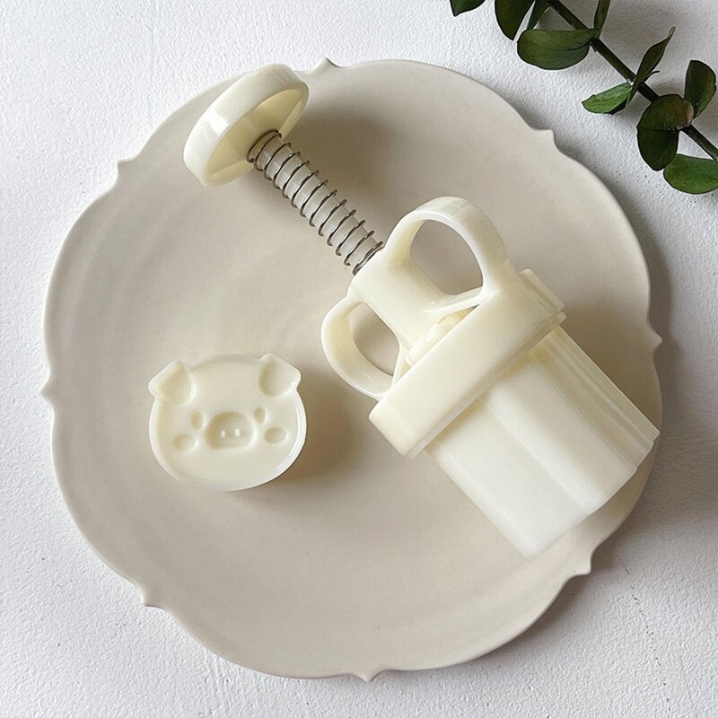 50g Moon Cake Mold Cartoon Pig Shaped DIY Baking Molds for Mid-Autumn ...