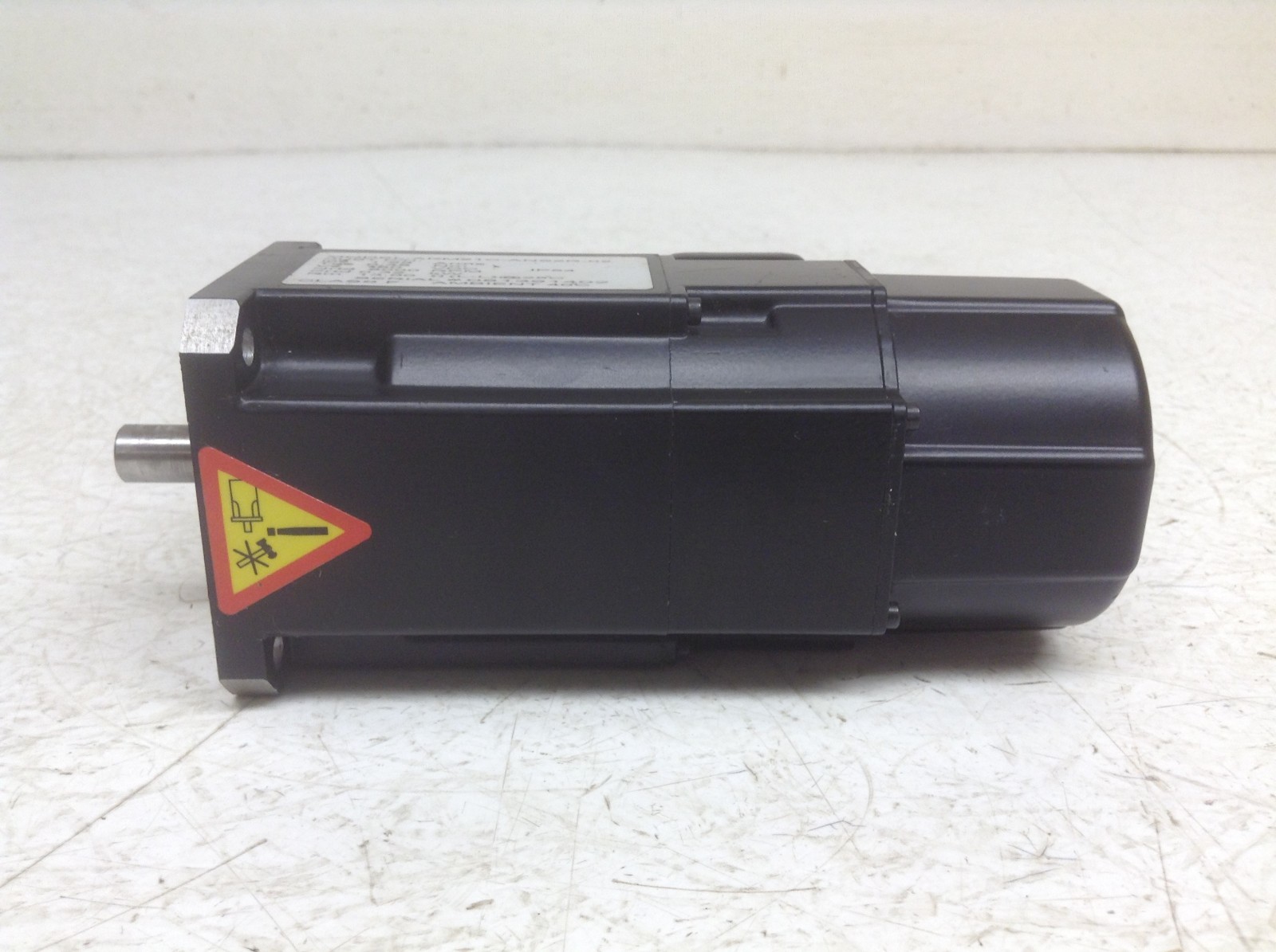 Danaher AKM21C-ANS2R-02 Servo Motor 8000 RPM 320 VDC 0.32 kW ...