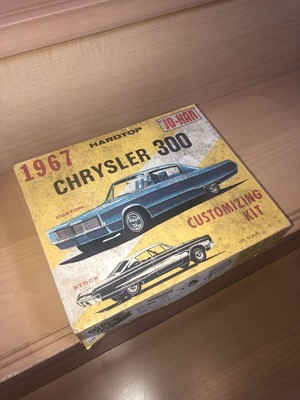 1967 Chrysler 300 Plastic Model Kit Scale Model Car Assembly Model ...
