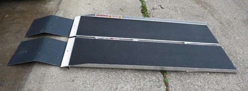 5FT Portable Wheelchair Ramp Anti-Slip Alum. Folding 800 LB & Threshold ...