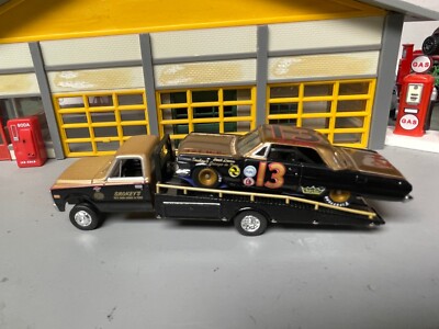 1/64 G.L. 68 CHEVY RAMP TRK/SMOKEY YUNIK/1963 "RCCA" CHEVY IMPALA #13 ...