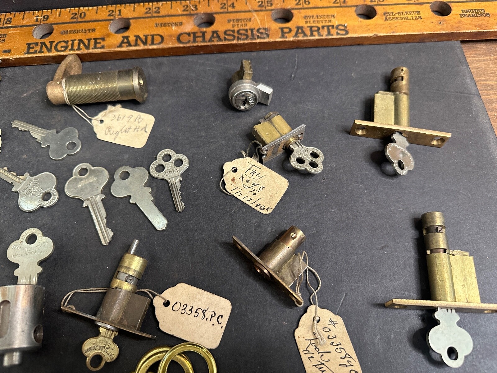 Vintage NOS Locksmith Locks, Keys, Parts, Pins, Cylinders, Desk ...