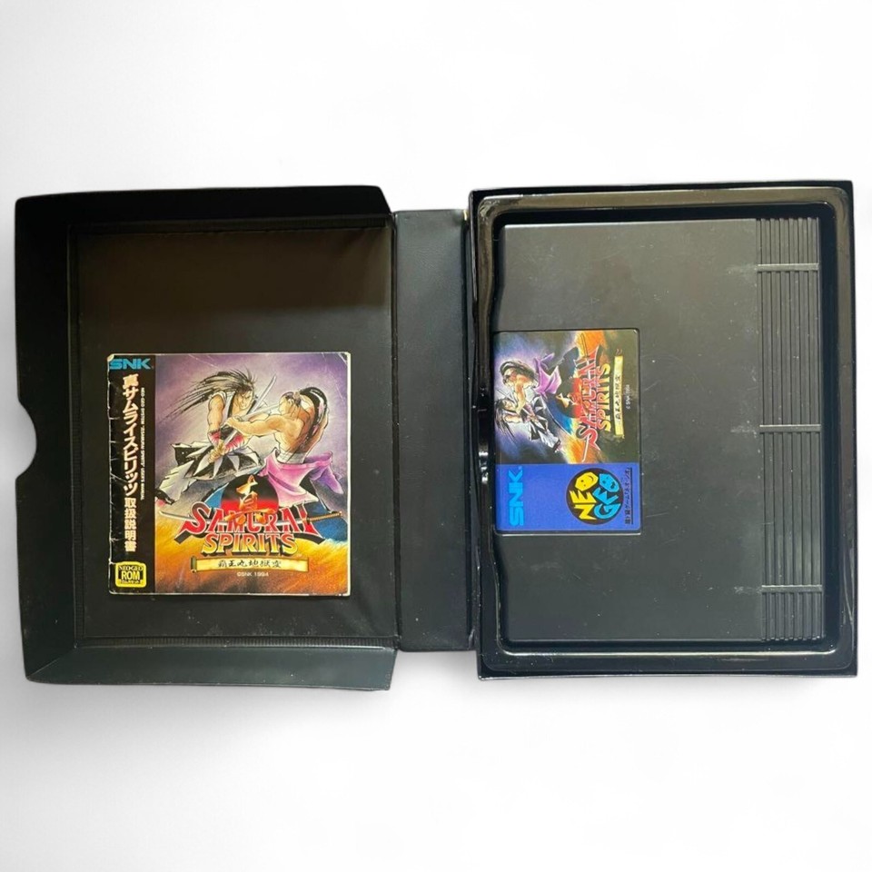 SNK NEO GEO AES Console 2 Controllers 5 Rom Cassettes 1 Memory Card | eBay