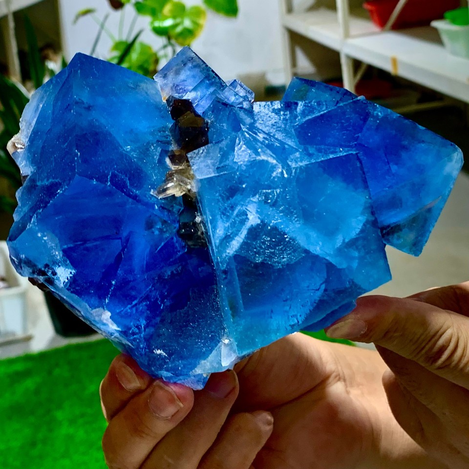 2.59LB Rare transparent blue cubic fluorite mineral crystal sample ...