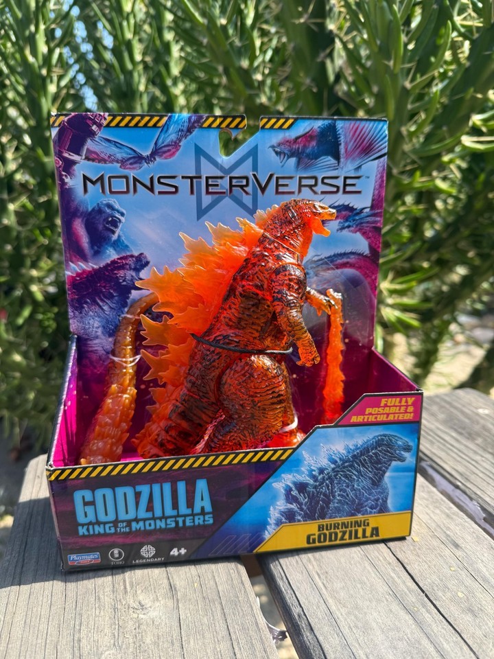 NEW Godzilla Monsterverse Action Figure Mothra, Godzilla, Kong (2 ...