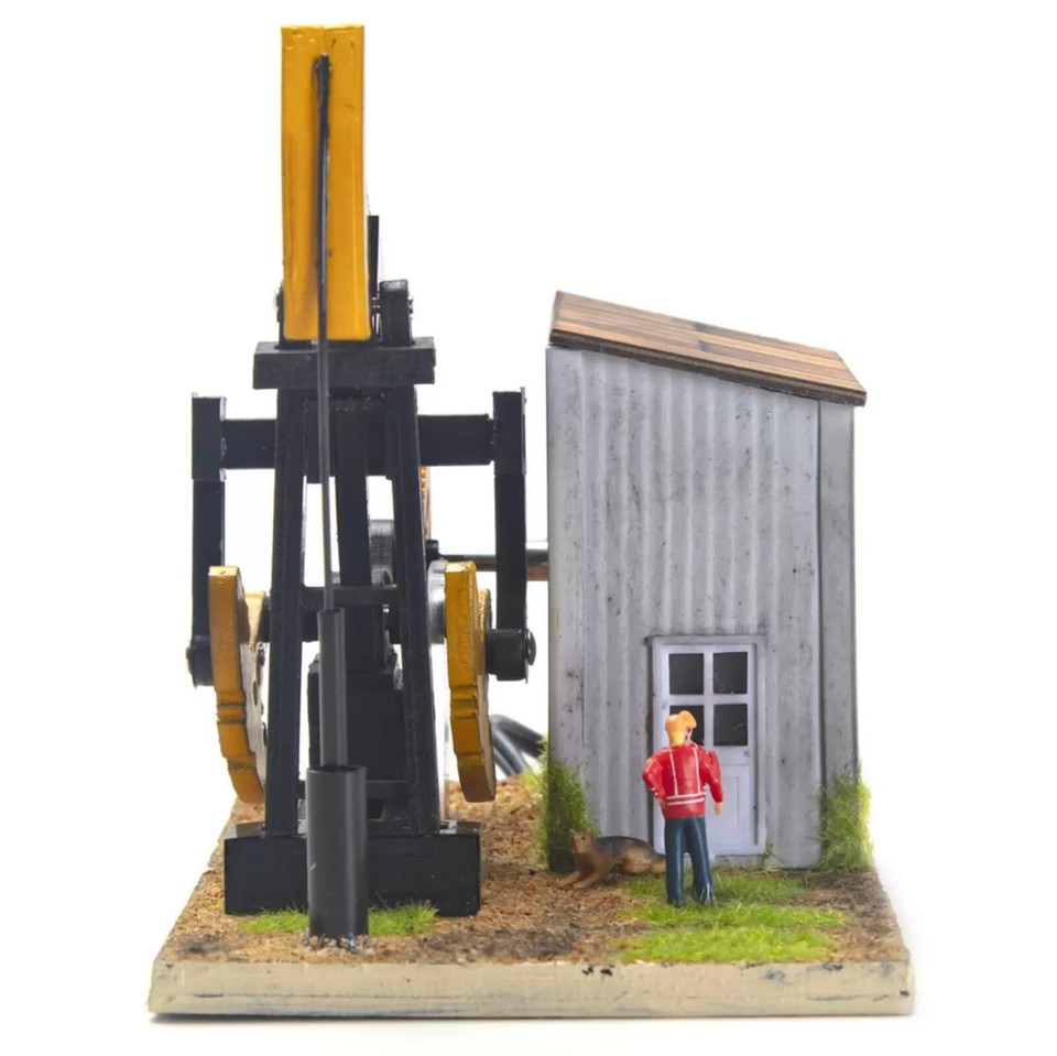 HO Scale Realistic Moving Oil Beam Pump Building with Workers and Dog ...