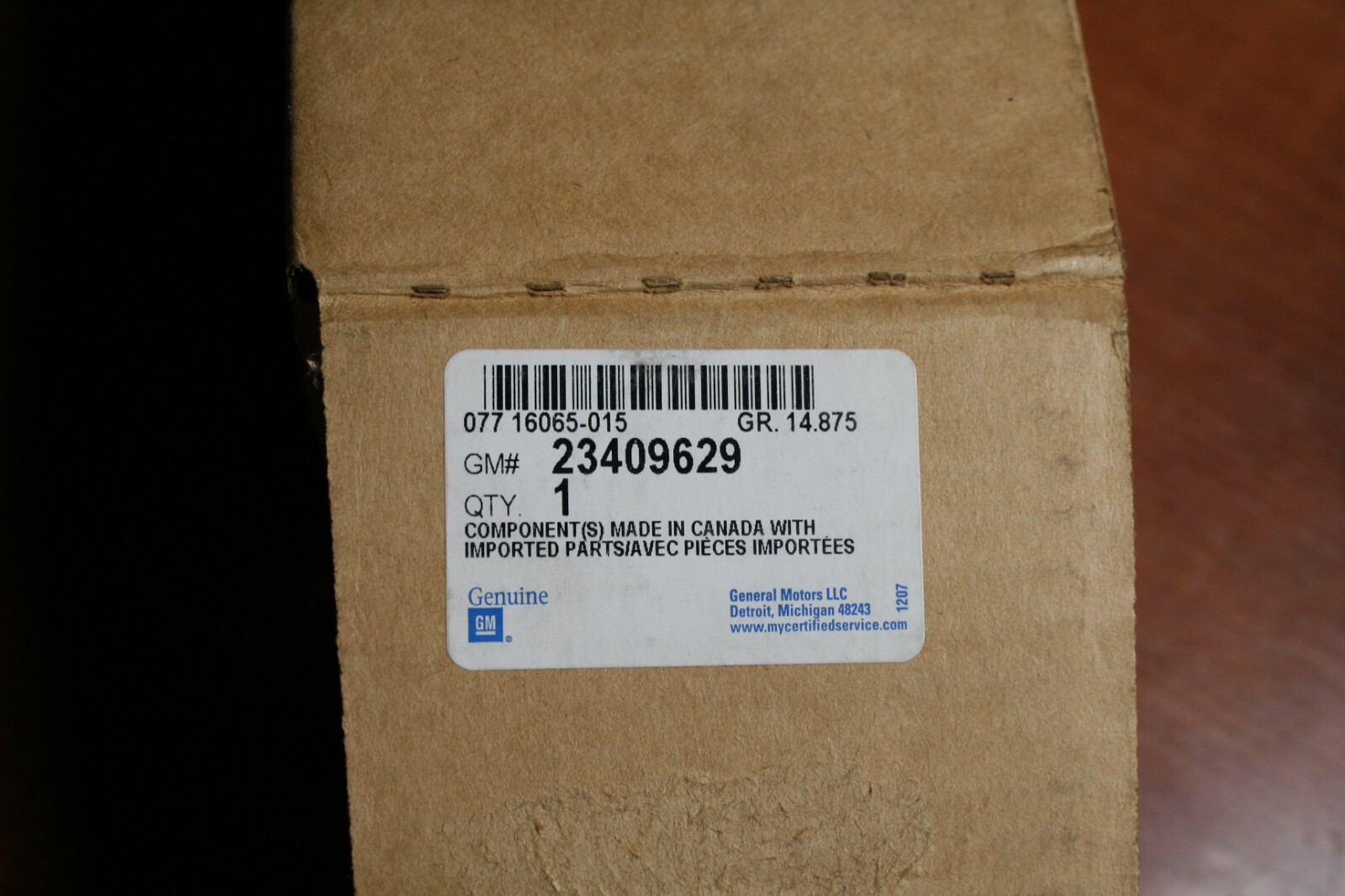 GM 23409629 Seat Belt Bracket Assembly Missing Nuts 2011-12 Chevy ...