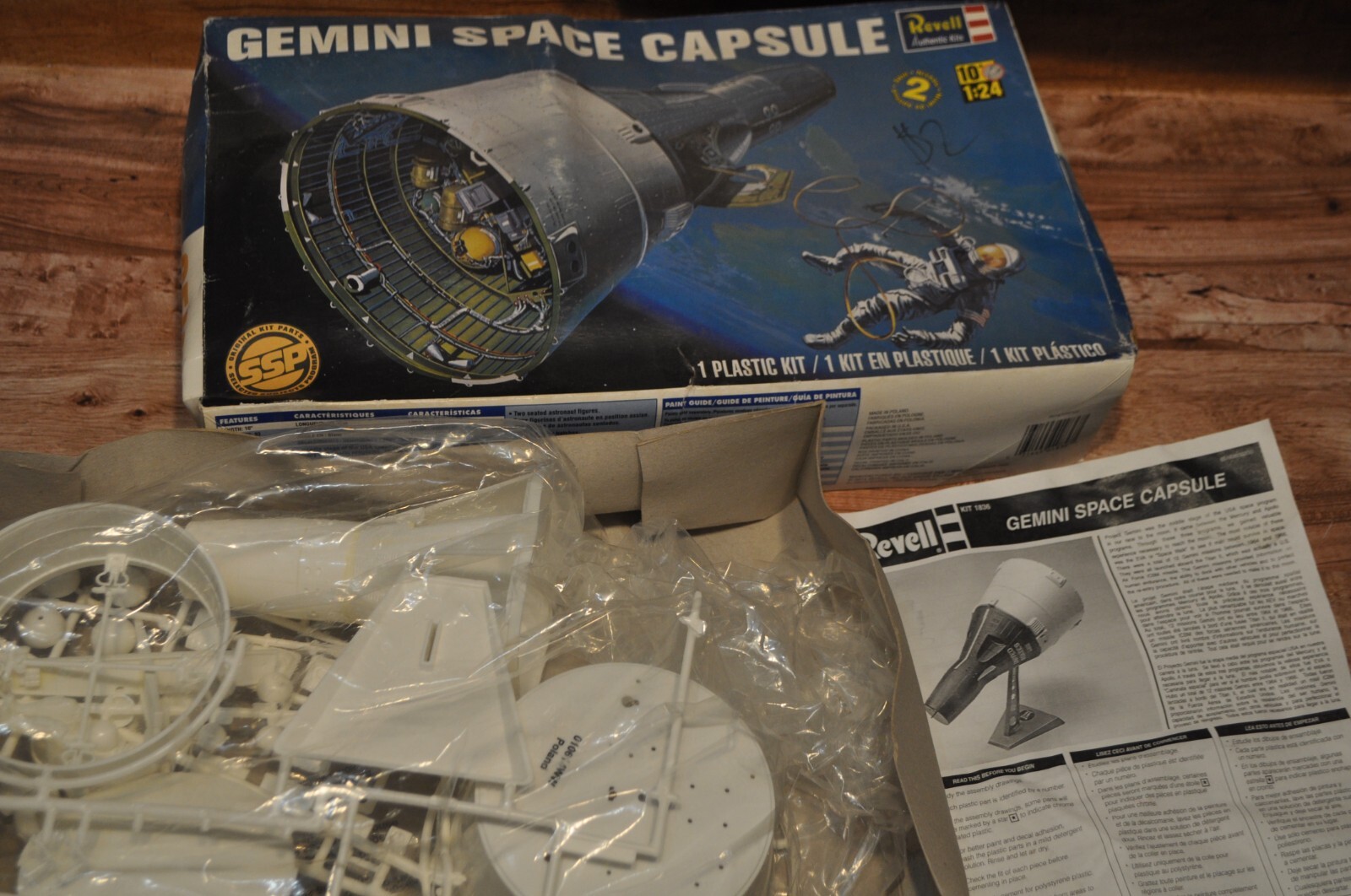 REVELL Gemini Space Capsule Kit #1835 1:24 scale MISSING DECAL SHEET ...