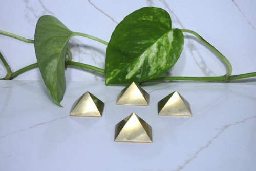 Pyrite Pyramid Chalcopyrite Crystal Pyramid Pyrite Triangle Gold ...