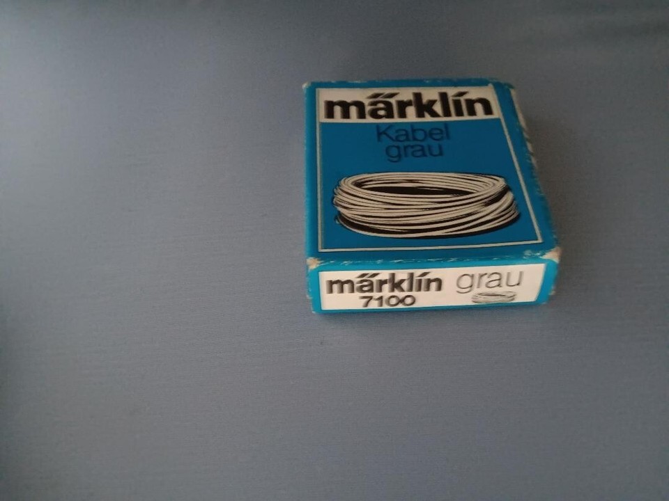 5 MARKLIN ACCESSORIES H0 # 5106 /2192/2158/7100/7284 in original boxes ...