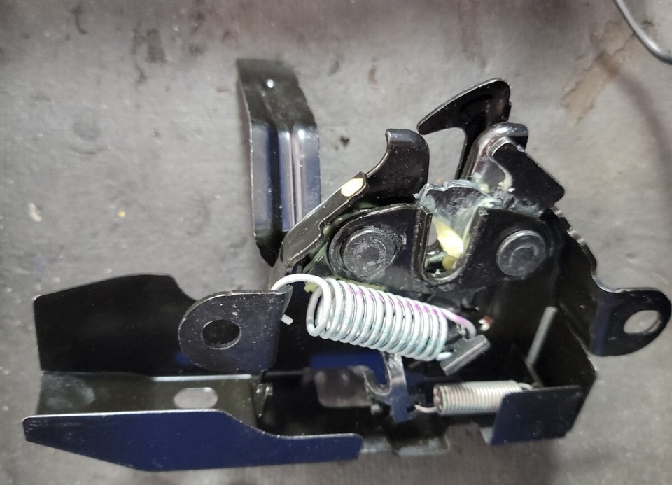 Genuine OEM Toyota Lexus 53510-0C040 Hood Lock Latch Assembly | eBay