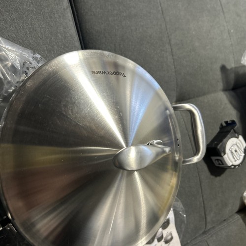 Tupperware Chef Series 2 Stainless Non Stick 5.2 Qt. 4.9 L Stockpot And ...