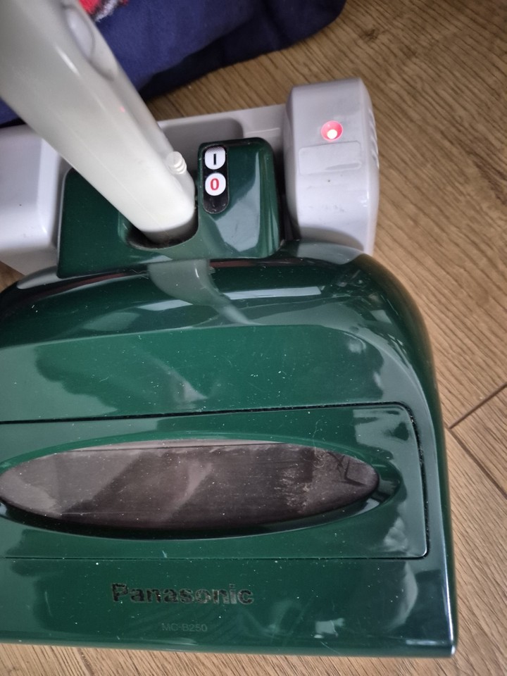 Vintage Panasonic MC-B250 Push Hoover Cordless Cleaner With Charging ...